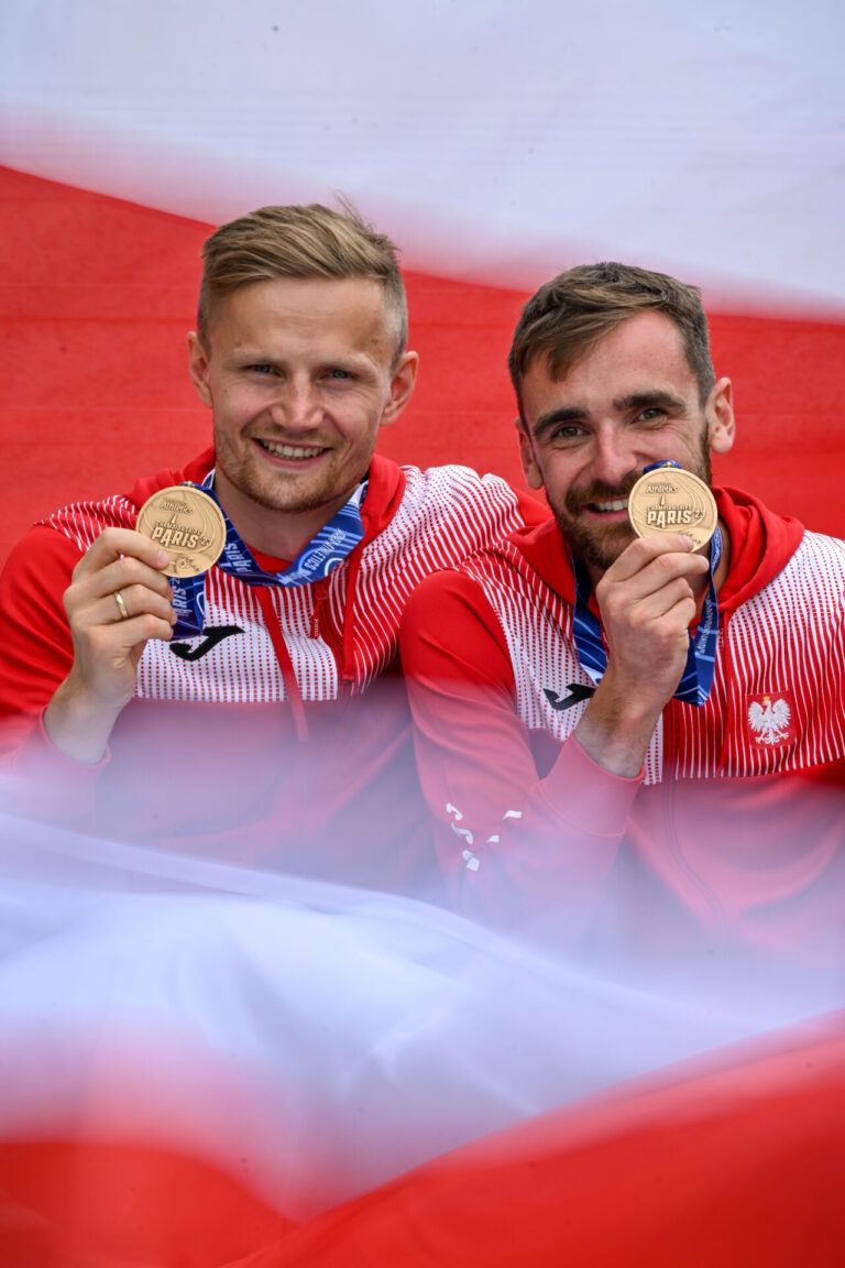 Nasz absolwent Aleksander Kossakowski zdobył brązowy medal w ...